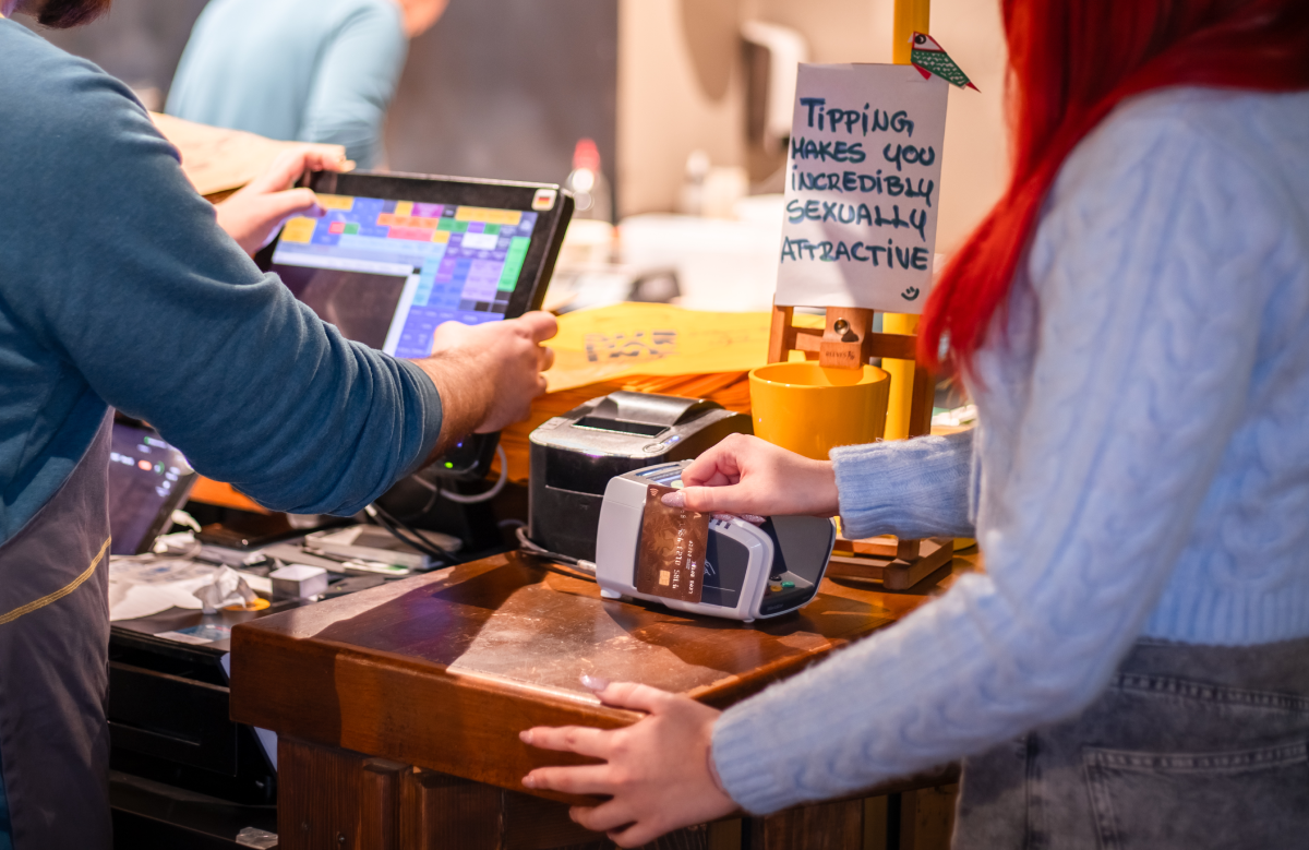 Vodič kroz napojnice za 2024. godinu - Monri Payments